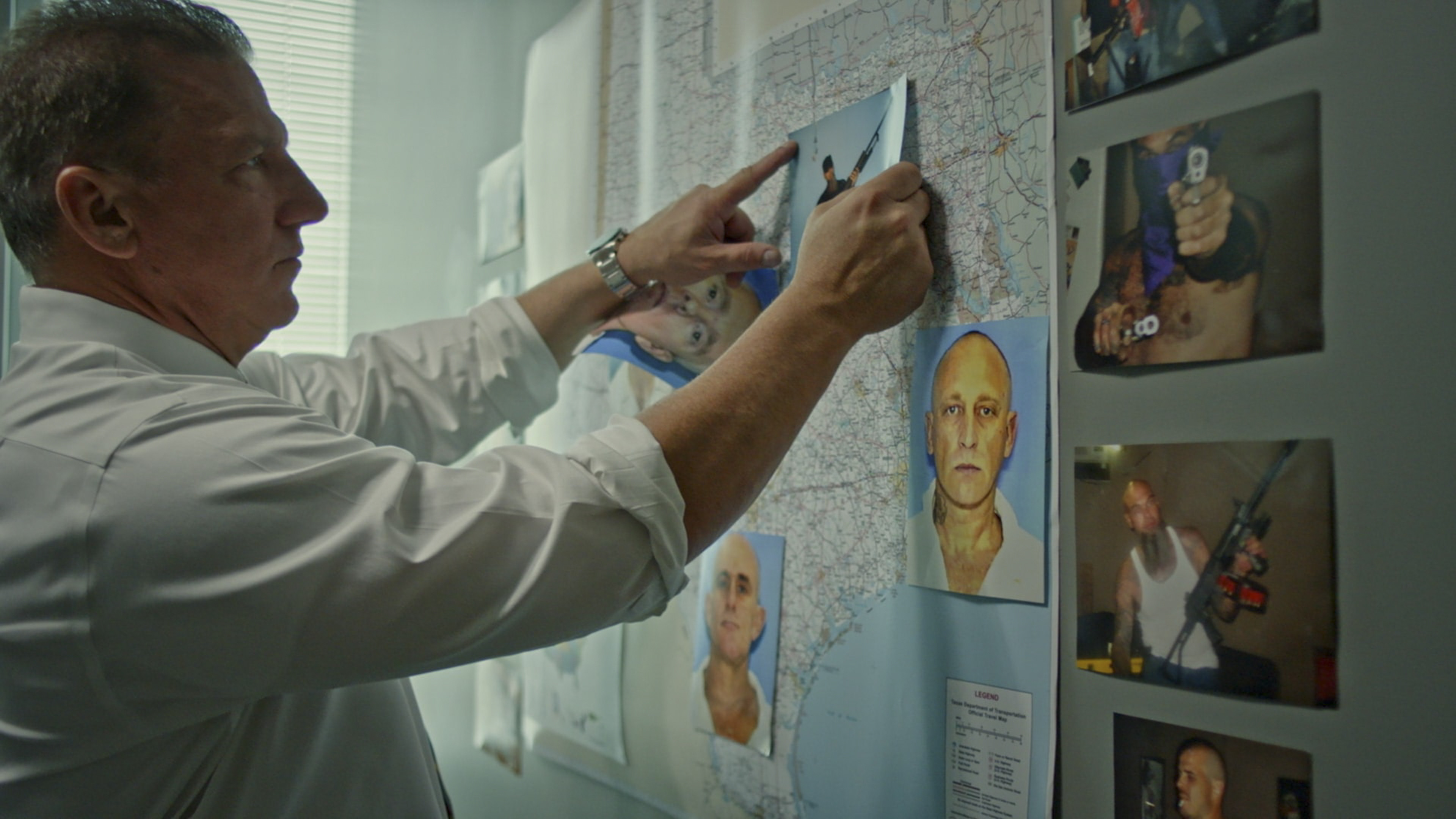Recensie 'The Takedown: American Aryans': van alle enge mensen spannen ...