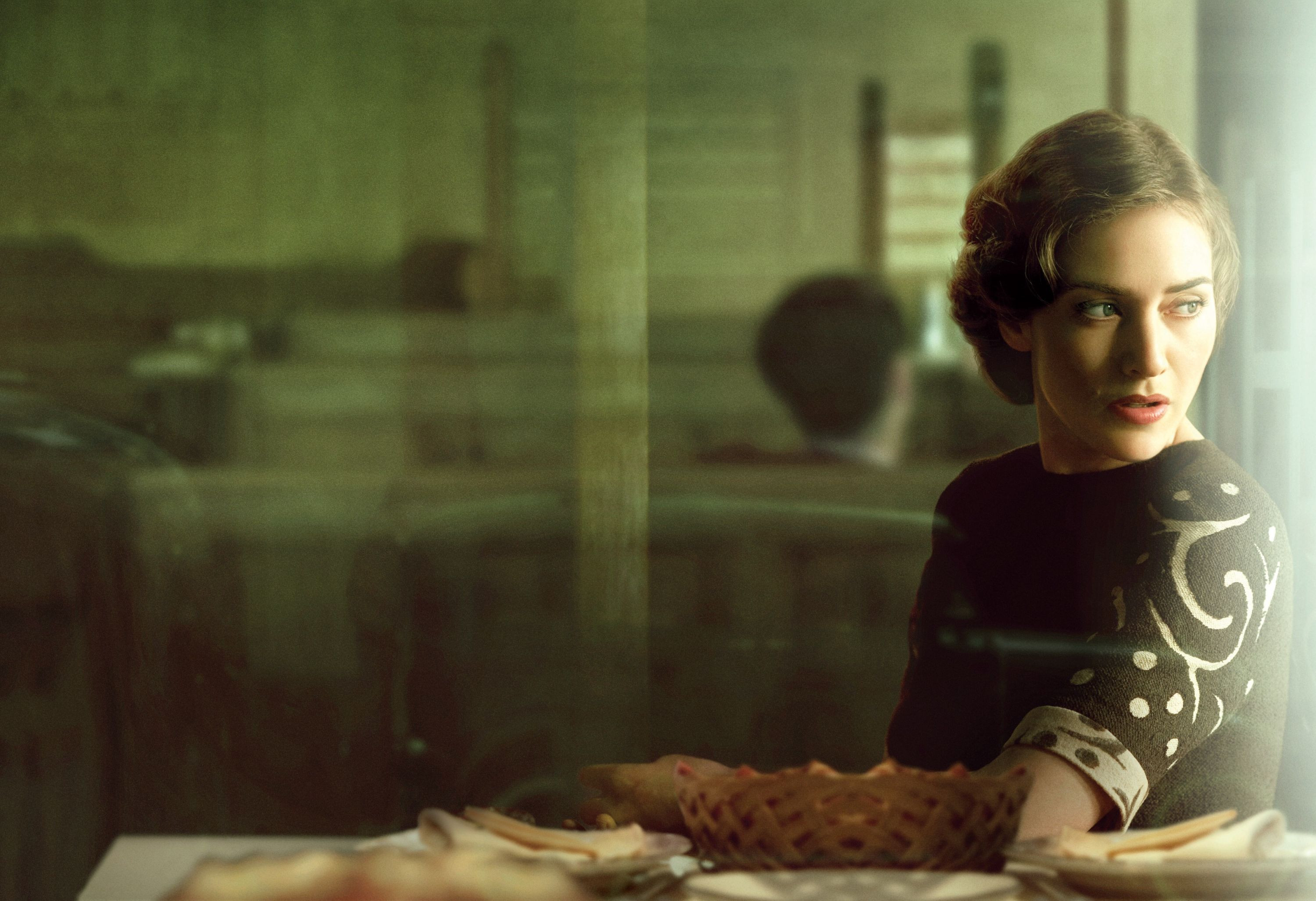 Deze historische miniserie met Kate Winset is een verborgen parel op ...